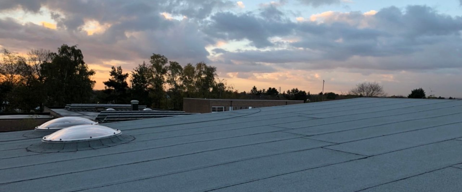 Welk type dak neemt de meeste warmte op?